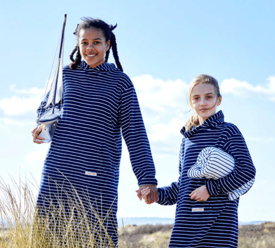 How to Choose the Perfect Children's Beach Robe for Summer Fun – Bridie ...